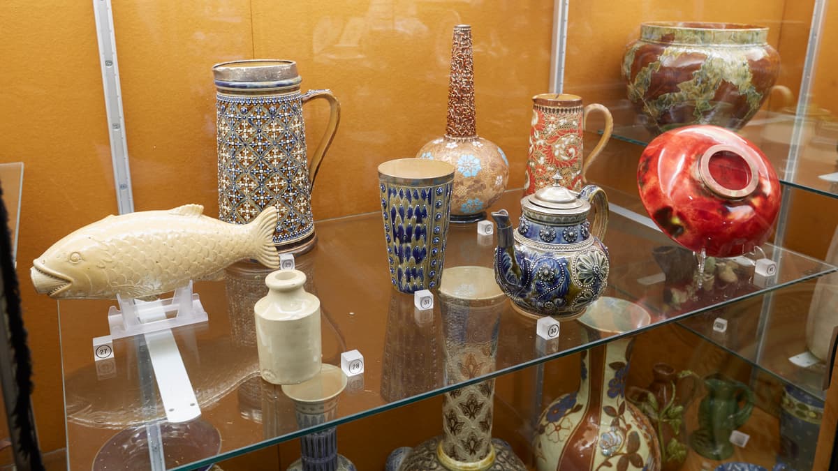 Researchers looking at ceramics collection at Allen Gallery in Alton ...