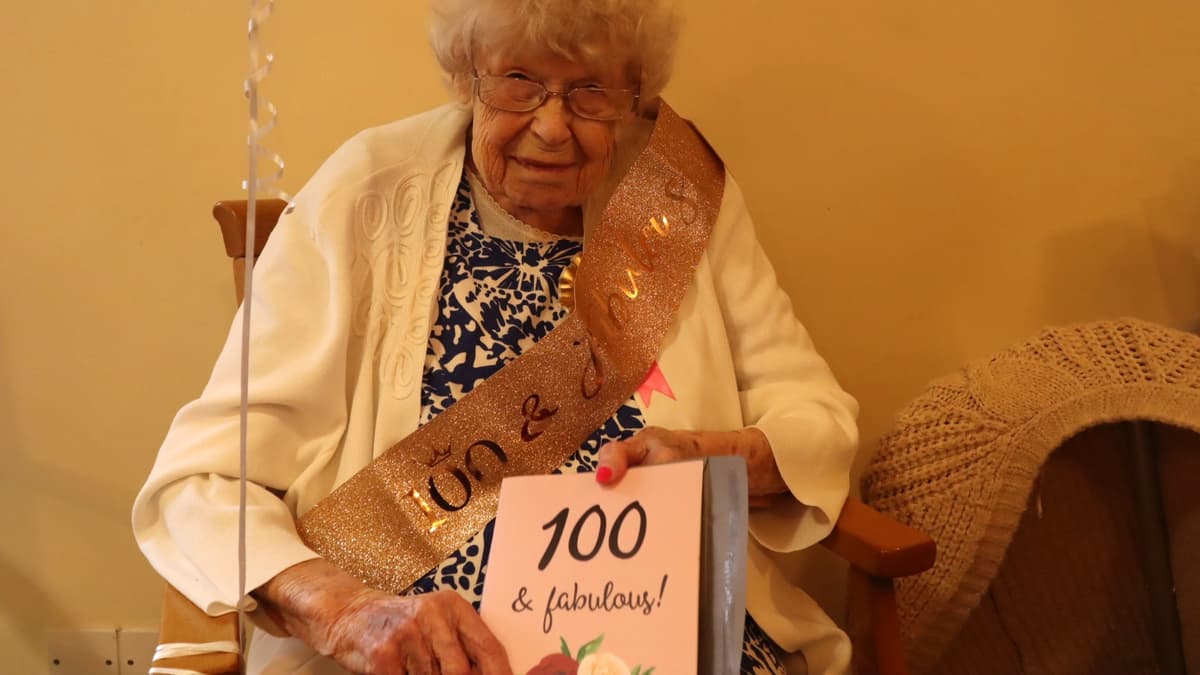 Land Army veteran Hazel Legg celebrates her 100th birthday in Alton ...