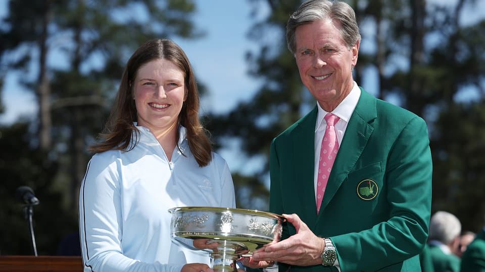 Dirty ship ari kysta i arrived at her place and was warmly