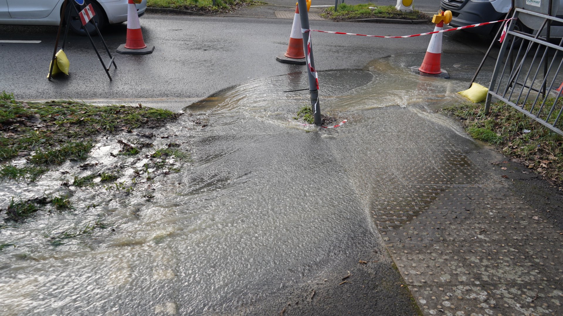 Farnham Traffic gridlock sparks frustration among motorists ...