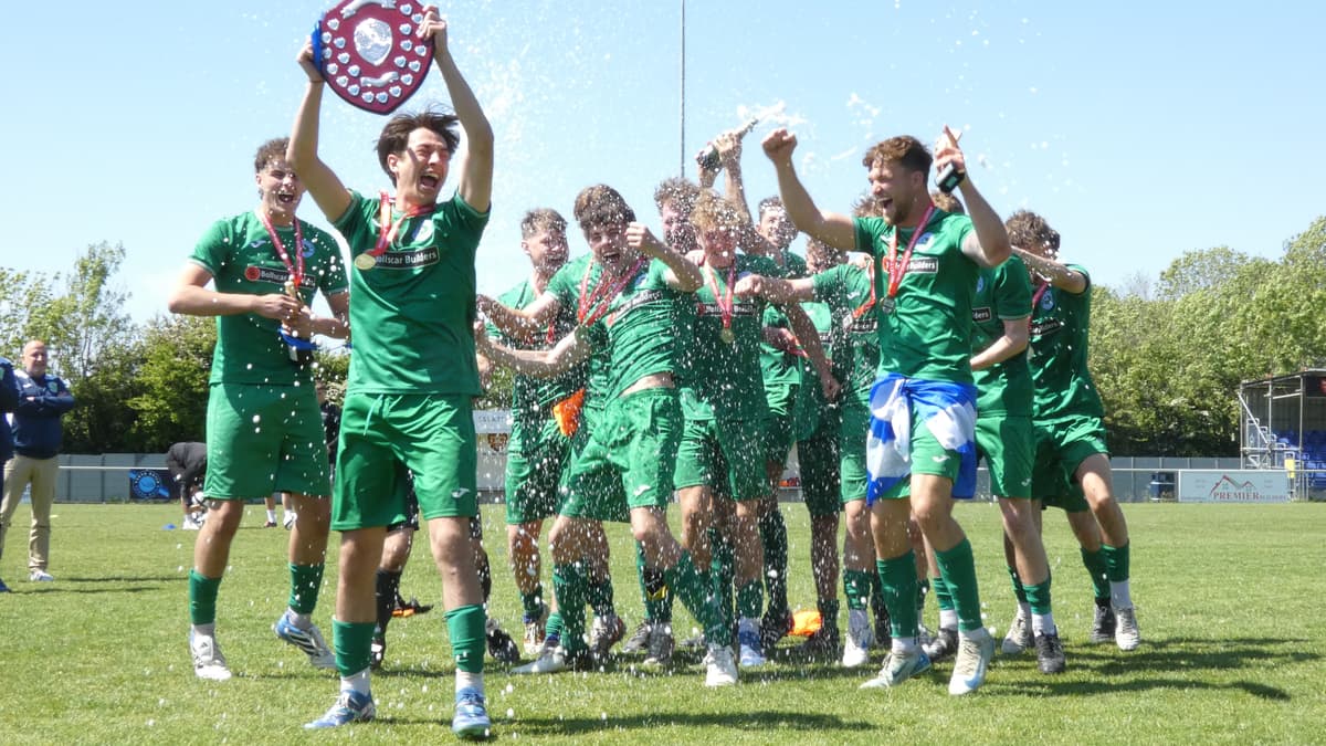 Liss come from behind to win silverware | altonherald.com