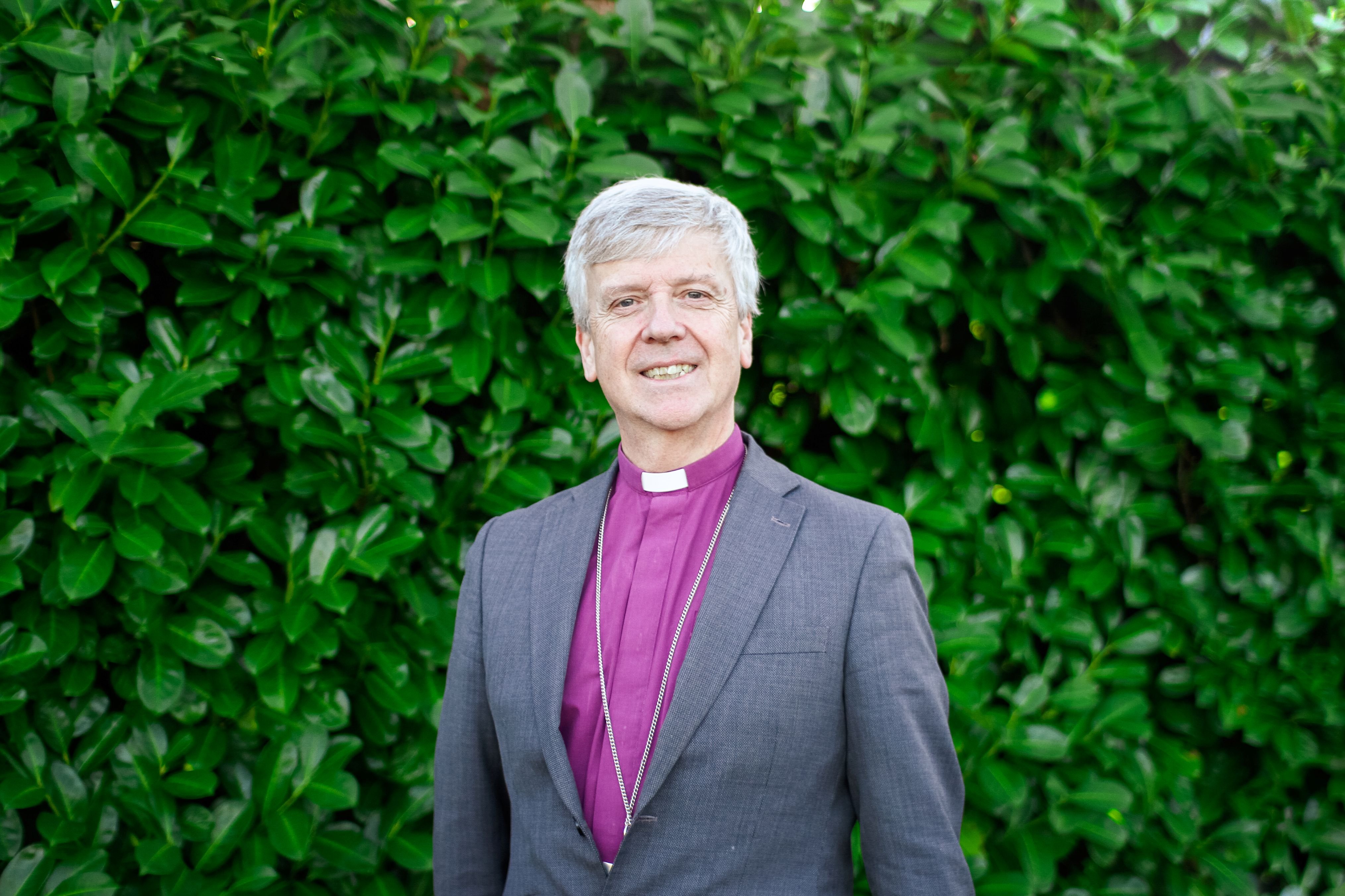 Bishop of Guildford diagnosed with inoperable cancer | altonherald.com